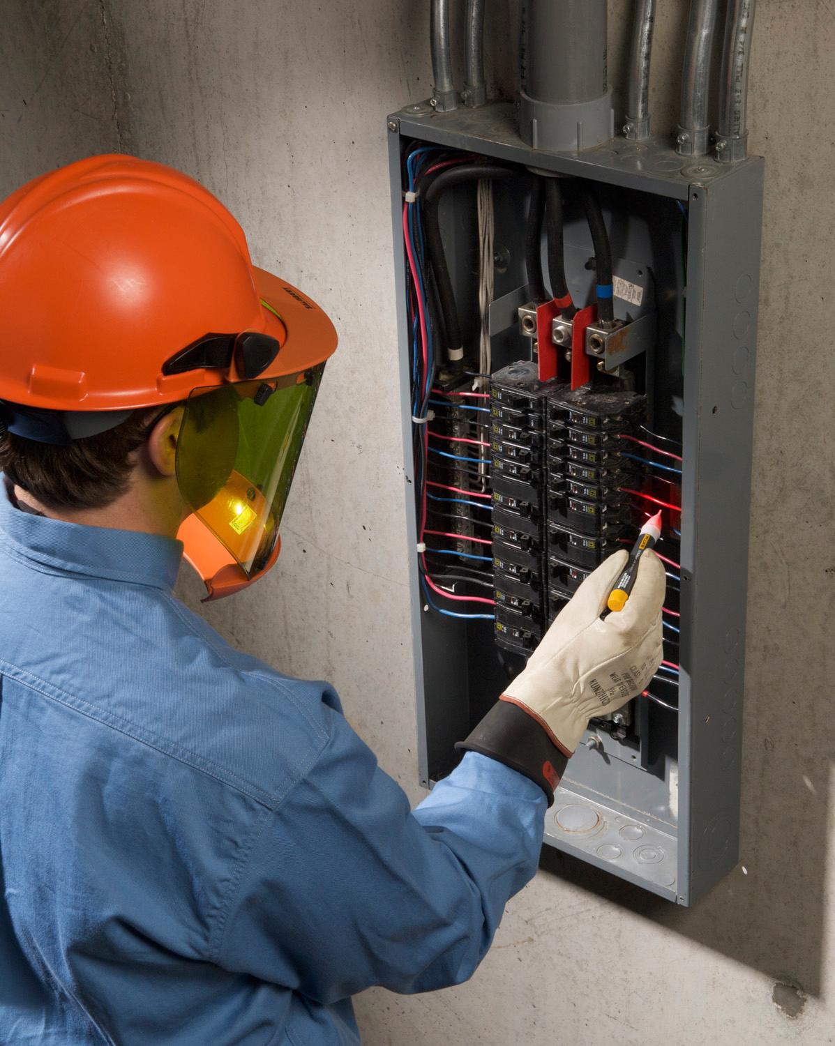 FLK2AC/90-1000V - Fluke - Voltage Tester, VoltAlert™, 90V to 1000V