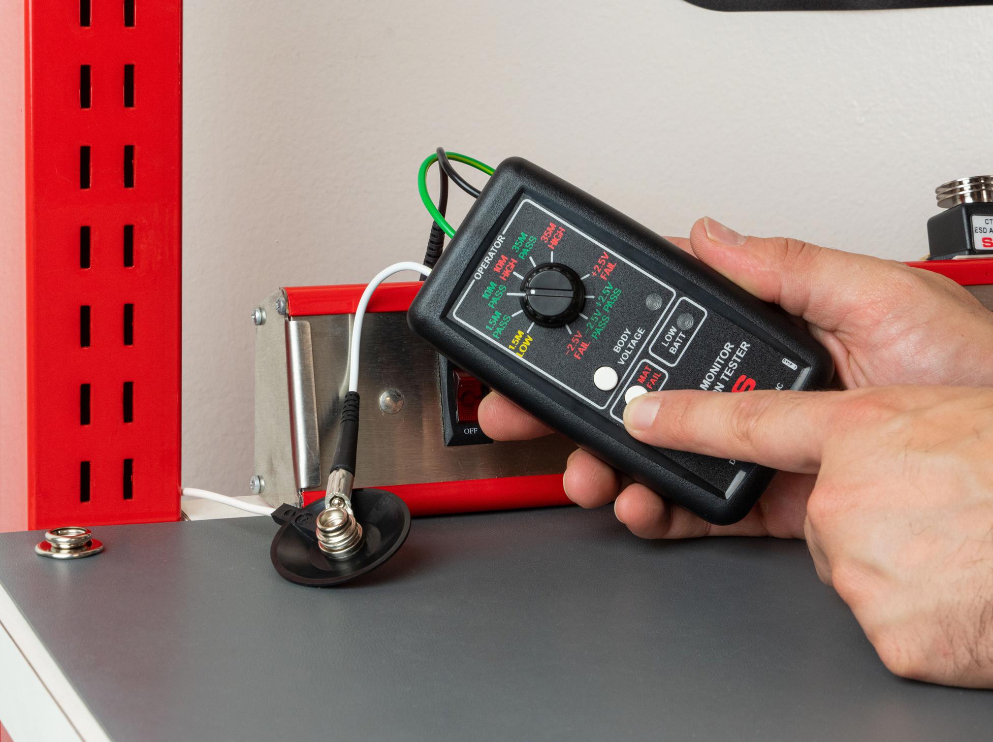 770734 - Scs - ESD Tester, 724 Plus Monitor Verification Tester