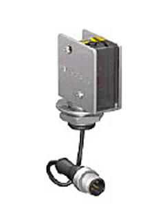 SMBQS18RA - Banner Engineering - Mounting Bracket, Right Angle ...