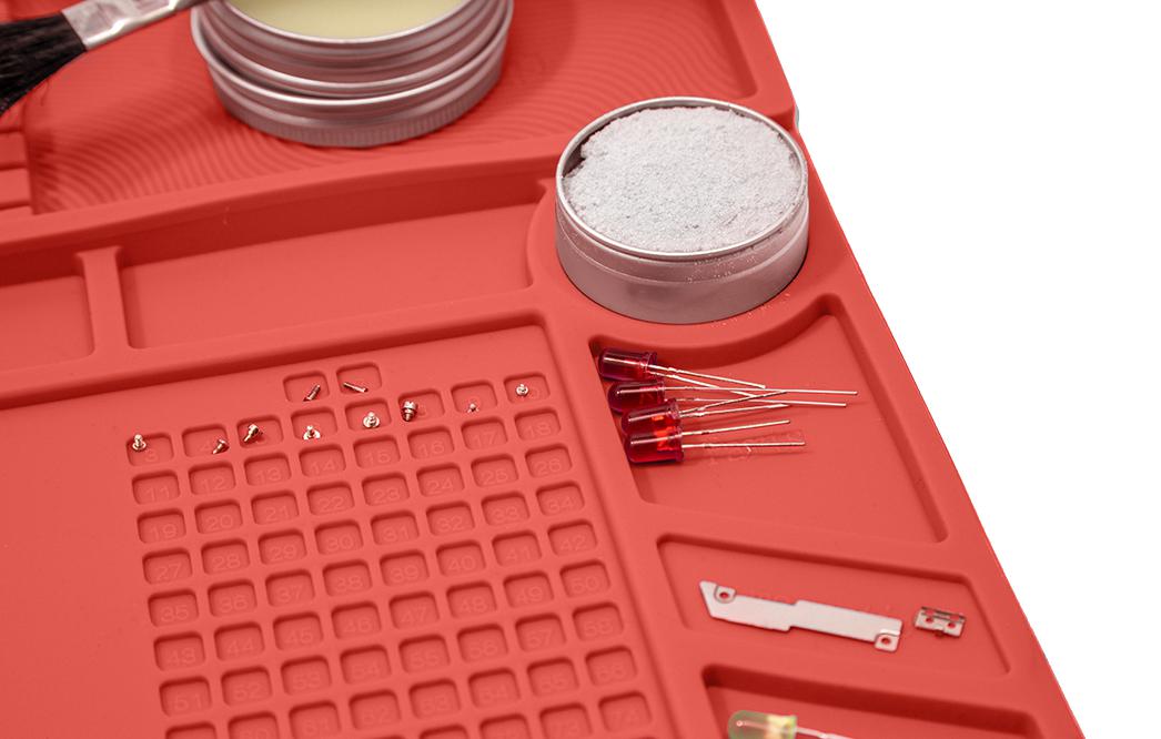 WLACCWSM1-02 - Weller - Soldering Workstation Mat, 549 mm x 351 mm